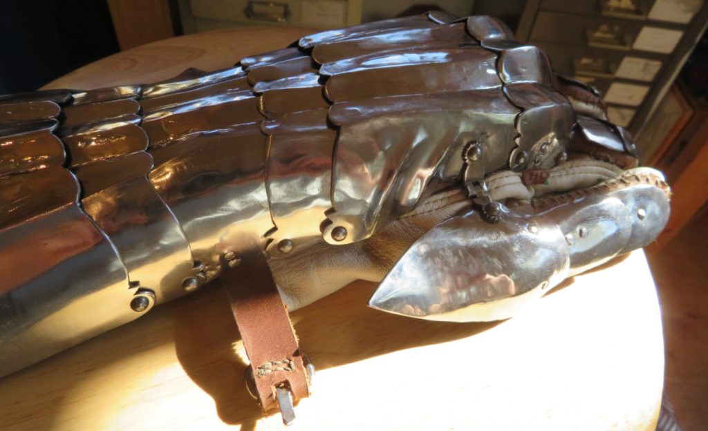 Making a Gothic Gauntlet | Assorted Things That I Have Made